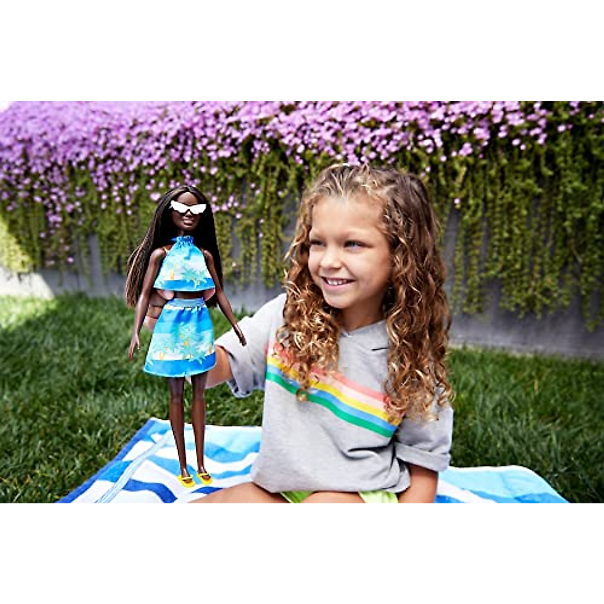 Barbie Loves The Ocean Beach-Themed Doll (11.5-inch Brunette), Made from Recycled Plastics, Wearing Fashion & Accessories, Gift for 3 to 7 Year Olds