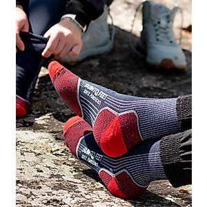 Farm to Feet Men's Damascus Lightweight Technical 3/4 Crew, Turkish Coffee/Sunflower, Large