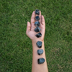 YATSKIA 1lb Black Obsidian Crystal - Raw Stones - Healing Crystals - Obsidian Stone - Black Stones and Crystals - Raw Stones for Tumbling - Crystals Bulk - Crystals and Healing Stones Bulk