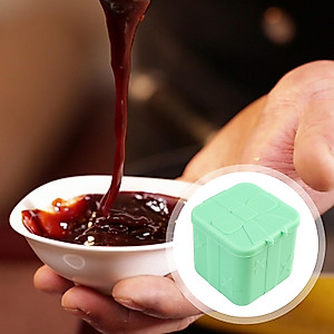 jyibinee 130ml 1/4PCS Food Storage Container, Silicone Snack Cups with Leak-Proof Design Flower Pattern Portable Food Container Reusable Sauce Holder for Home Light Green