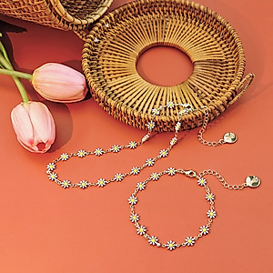 Coiris Daisy Choker Necklace Bracelet,Gold Chain Necklaces Jewelry Flower Jewelry Set for Women (N0085-White Petals)