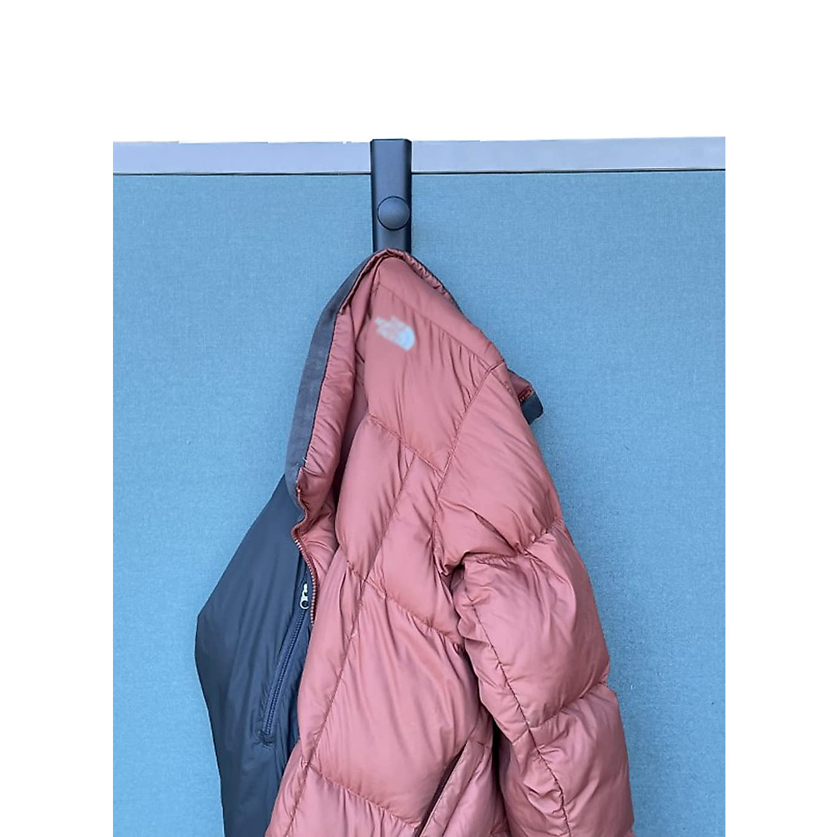 Tetra-Teknica Cubi-pro CWH03 Over-The-Panel Cubicle Partition Wall Garment Hanger with Double Posts, 2 1/2" - 3" Panels, Black