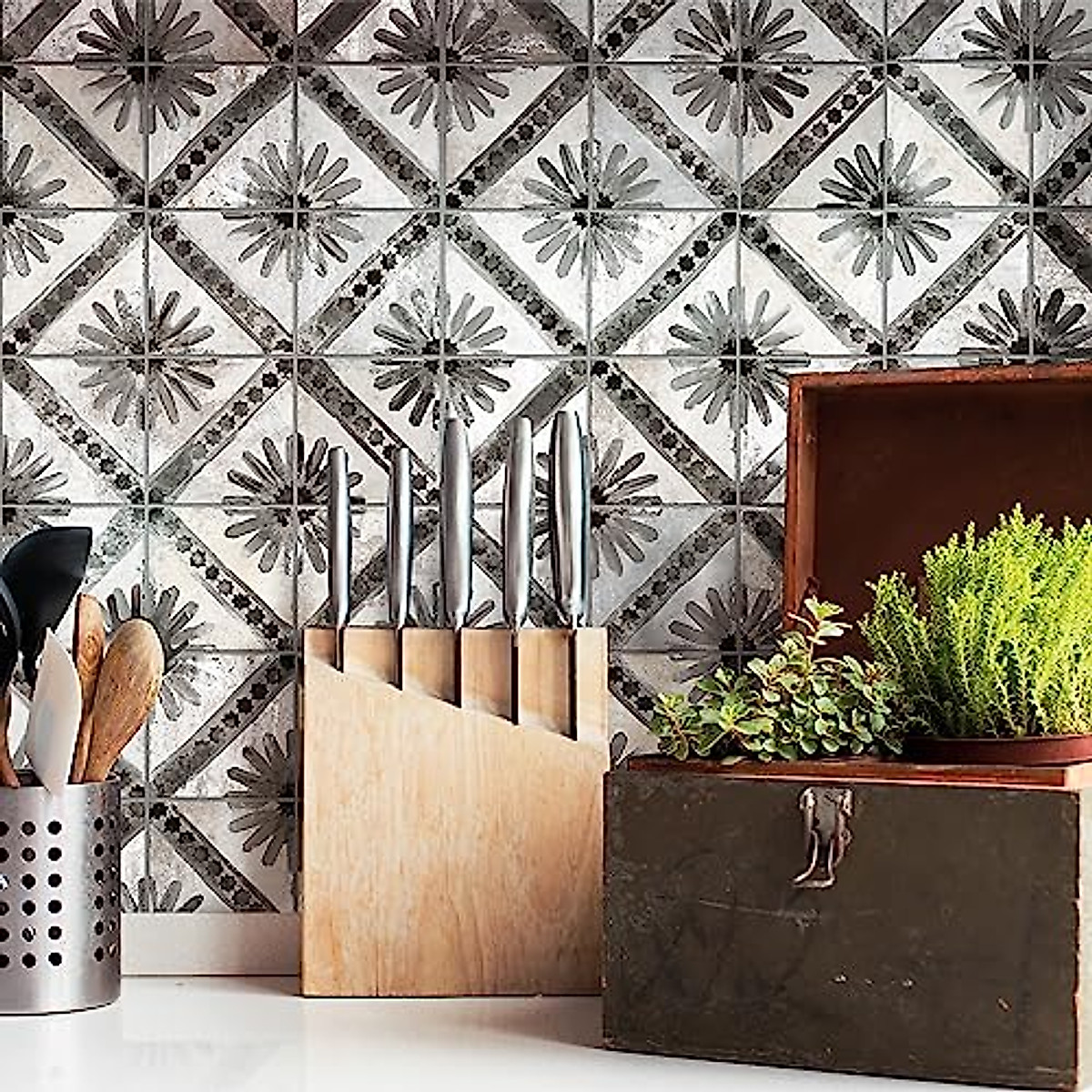 SomerTile FPEHMMKBK Harmonia Kings Marrakech Black 13" x 13" Ceramic Floor and Wall Tile, White