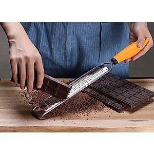 Deiss PRO Lemon Zester & Heavy Duty Cheese Grater & Vegetable Grater — Parmesan Cheese Lemon, Garlic, Nutmeg, Chocolate, Fruits, Vegetables, Ginger Grater - Cheese Shredder & Stainless Steel Grater