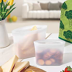 Winrock Reusable Silicone Food Storage Bag, for Microwave, Oven, Fridge, Freezer & Sous Vide Zip Sealed Containers (3 size：53oz, 32oz, 18oz)…