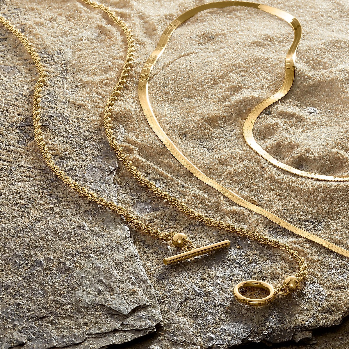 Canaria 3mm 10kt Yellow Gold Herringbone Necklace. 20 inches