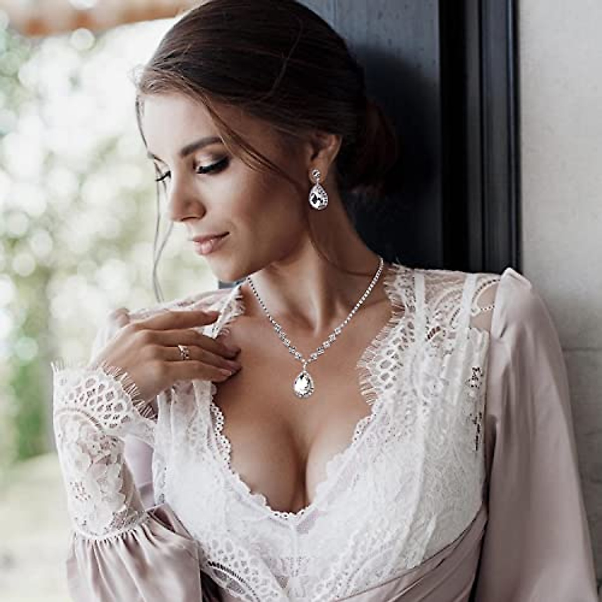 THUNARAZ Silver Bridal Jewelry Set Rhinestone Crystal Necklace Bracelet Dangle Earrings for Women Brides Bridesmaid Prom Costume Accessories