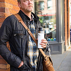 Stanley Trigger Action Travel Mug 0.47L Polar White – Keeps Hot for 7 Hours - BPA-free Stainless Steel Thermos Travel Mug for Hot Drinks - Leakproof Reusable Coffee Cups