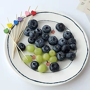 100 Pack Fruit Toothpicks, Heart-Shaped Bamboo Cocktail Picks, Natural Bamboo Toothpicks for Appetizers Fruit Cake Dessert Barbecue Snacks Sandwiches (Multicolor)
