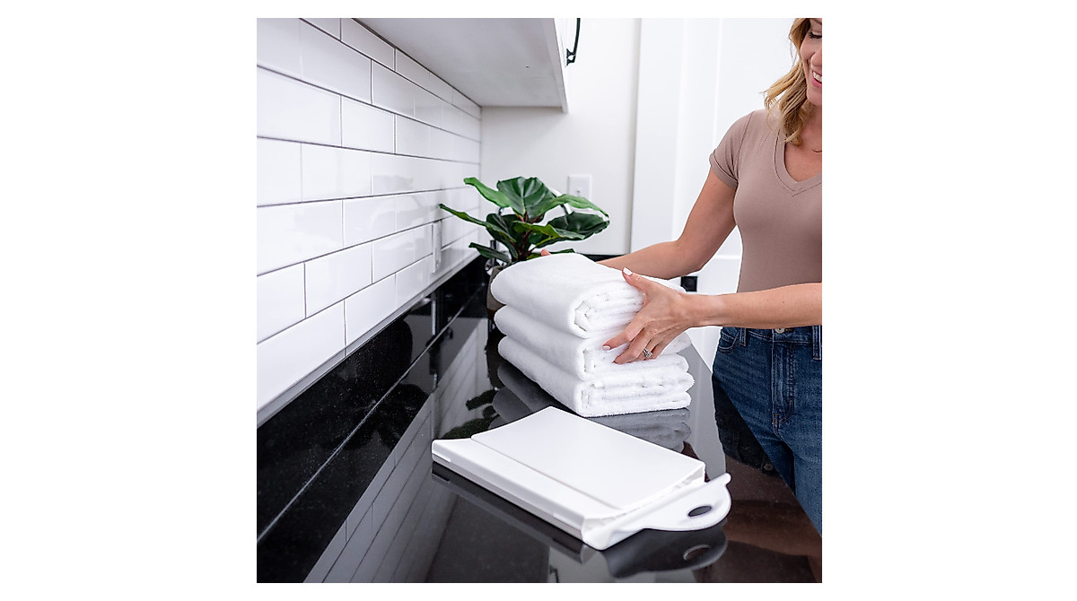 Revolutionize Folding with sheetBneat Fitted Sheet Tool