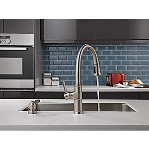 Delta Faucet Spargo Brushed Nickel Kitchen Faucet, Kitchen Faucets with Pull Down Sprayer, Kitchen Sink Faucet, Faucet for Kitchen Sink, Soap Dispenser, SpotShield Stainless 19964Z-SPSD-DST