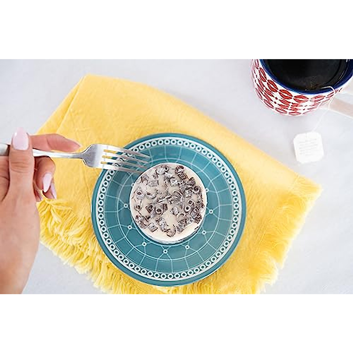 Annovero Small Mini Dessert Plates - Dinnerware for Dessert, Pie, Cake, Cute and Colorful Stoneware Dishes for Kitchen, Microwave and Oven Safe, 6 Inch Diameter, Set of 6