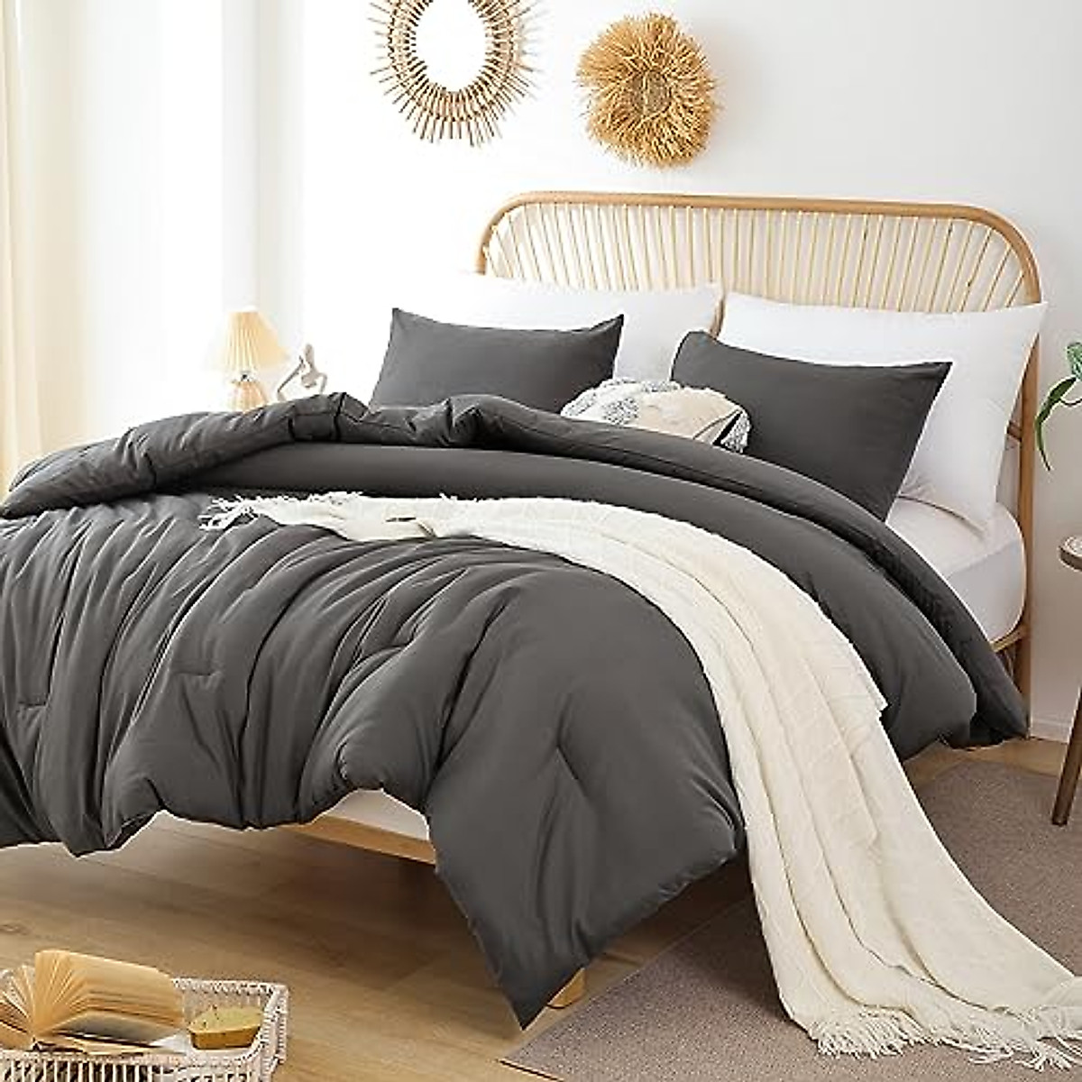 ROSGONIA Charcoal Grey Comforter Set Queen, 3pcs (1 Boho Dark Grey Comforter & 2 Pillowcases), Soft Lightweight Cozy Gray Queen Comforter Set, Easy to Wash and Clean Charcoal Gray Bedding Sets Queen