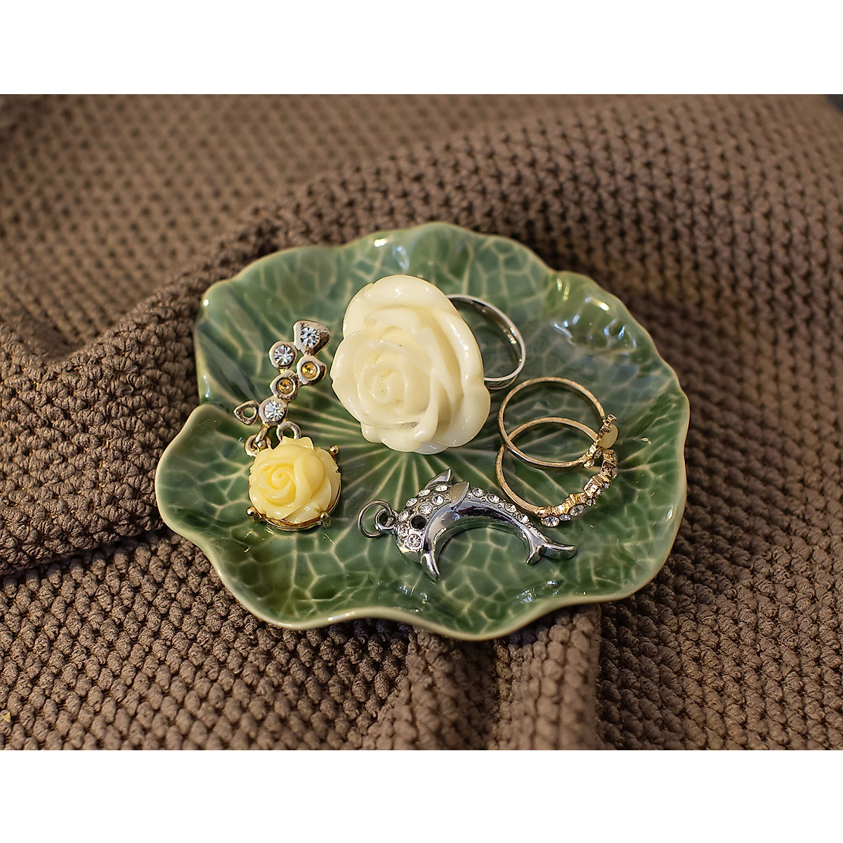 BestySuperStore Tiny 4" Green Lotus Leaf Shaped Tray - Handmade Ceramic Porcelain Decorative Plate Dish Catchall Miniature Container for Jewelry Personal Items Incense Holders Ashtray Décor Gifts