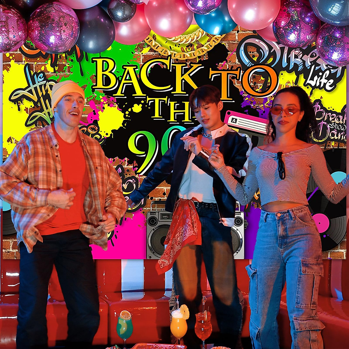 Mocsicka 90’S Backdrop Hip Hop Graffiti Brick Wall Retro Radio Fashion Photography Background Back to The 90’S Themed Party Banner Decoration Backdrops (7x5ft)