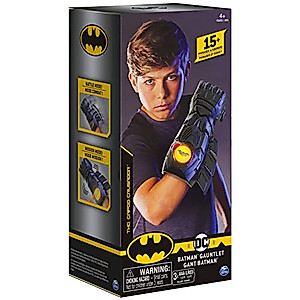 DC Comics BATMAN, Interactive Gauntlet with Over 15 Phrases and Sounds, Kids Toys for Boys Aged 4 and Up