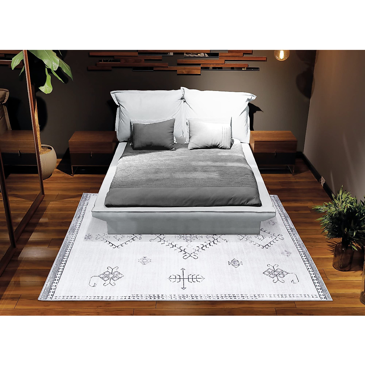 Bloom Rugs Mysia Washable 4x6 Rug - Ivory/Black Modern Geometric Area Rug for Living Room, Bedroom, Dining Room, and Kitchen - Exact Size: 4' x 6'