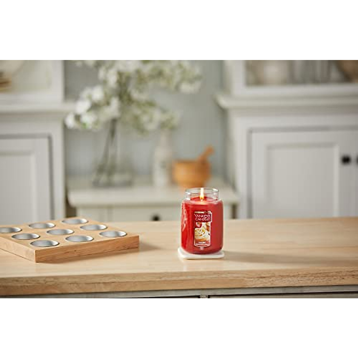 Yankee Candle Red Apple Wreath Scented, Classic 22oz Large Jar Single Wick Candle & Sugared Cinnamon Apple Scented, Classic 22oz Large Jar Single Wick Candle