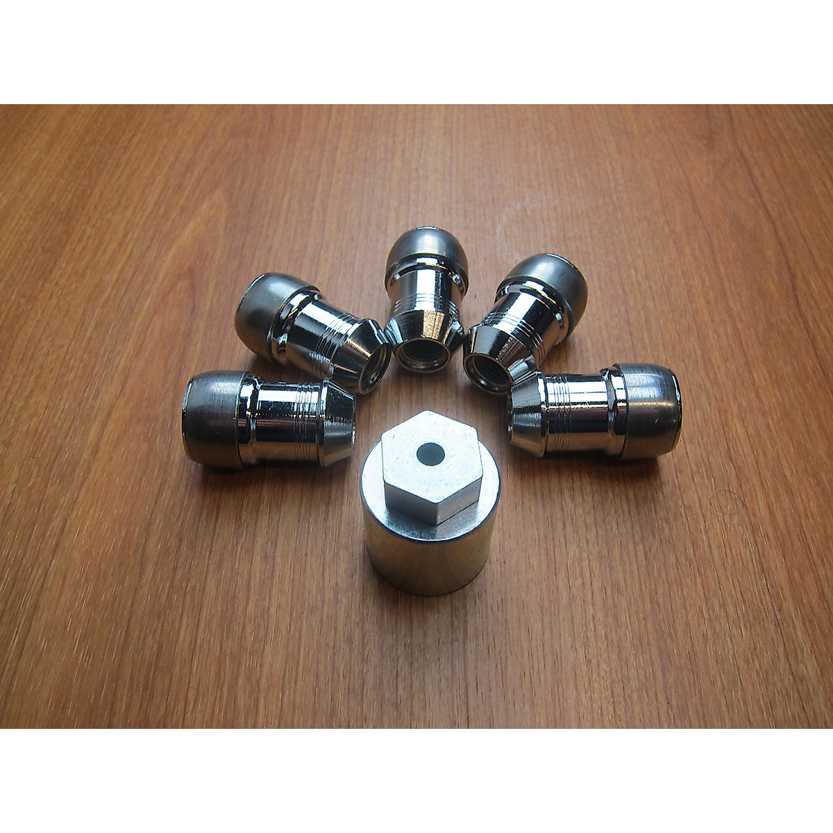 Jeep Wrangler JL Wheel Lock Locking Lug Nut Kit Mopar OEM