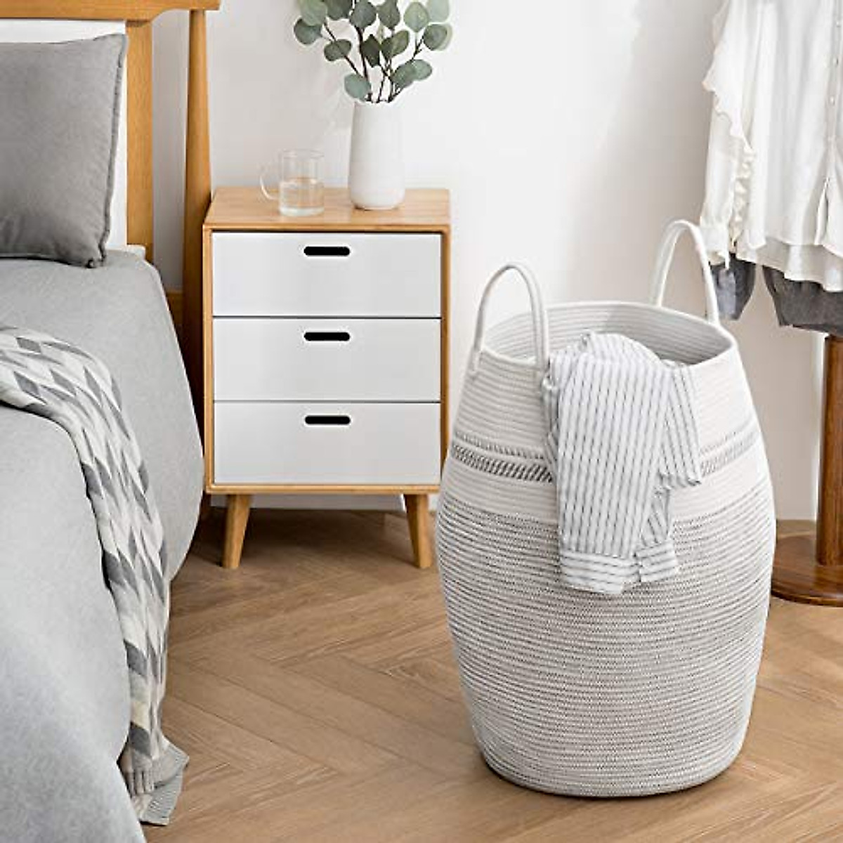 Fiona's magic Extra Large Laundry Hamper Basket, 105L Woven Tall Clothes Hamper with Long Handle for Storage Blanket, Toys and Dirty Cothes in Bedroom and Living Room, Christmas Gift, White