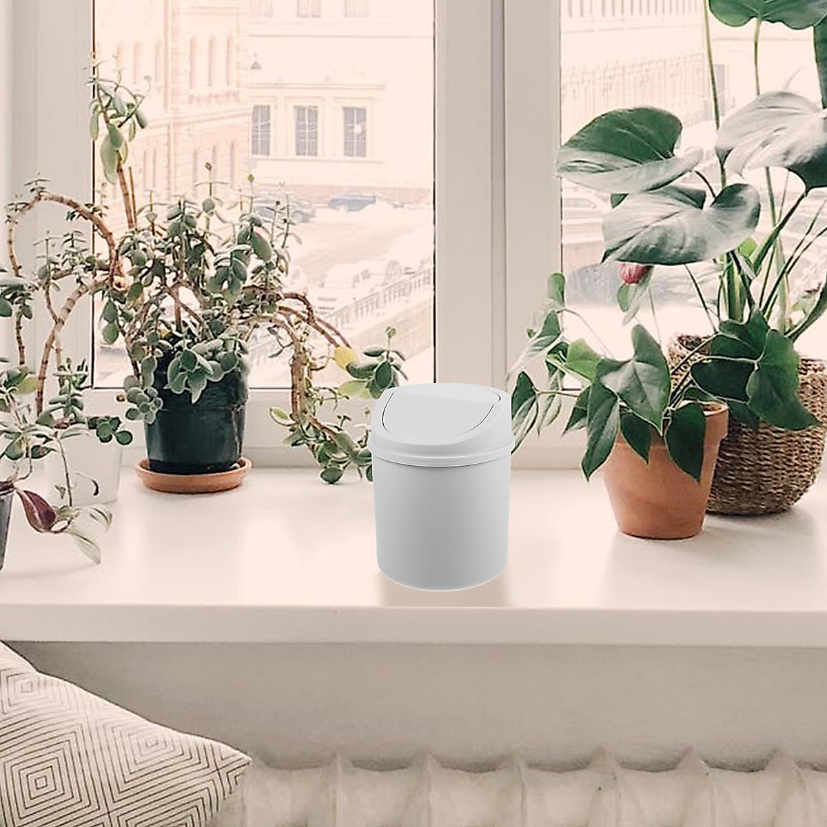 ABOOFAN Mini Table Trash Can Mini Garbage Can Living Room Trash Can Swing Top Bin Office Trash Can Mini Trash Can Waste Basket for Home Mini Desktop Trash Can Garbage Container