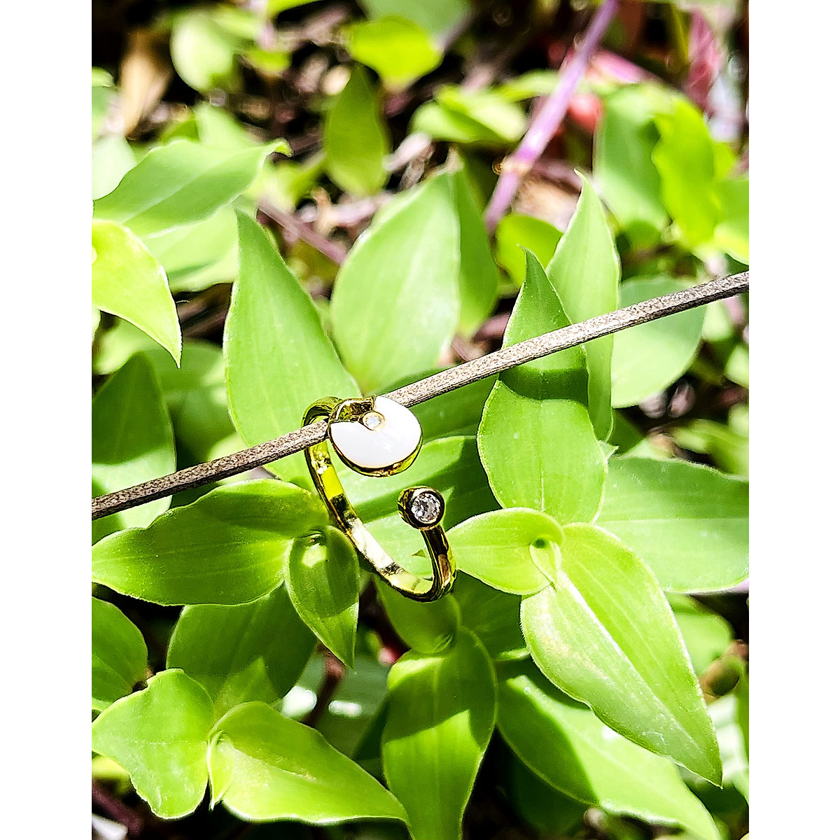 ZENN VERSE Brass Double Stone Finger Ring Eye-Catchy Ornament Beautiful Vintage Gem Crystal Ring Brings Charm Good looking Adjustable Finger Ring