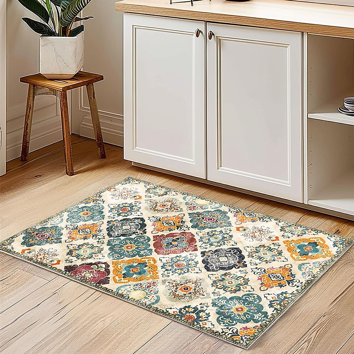 QQL 2'x3' Washable Indoor Entry Rug,Accent Door Mat Machine Soft Small Area Rug,Non-Slip Non-Shedding Faux Wool Vintage Design Boho Low Pile Throw Rugs