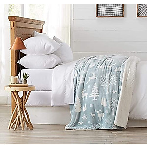 Great Bay Home Sherpa Fleece and Velvet Plush 50" x 60" Throw Blanket Blue Woods | Thick Blanket for Fall and Winter | Cozy, Soft, and Warm Fleece Throw Blanket | Cielo Collection