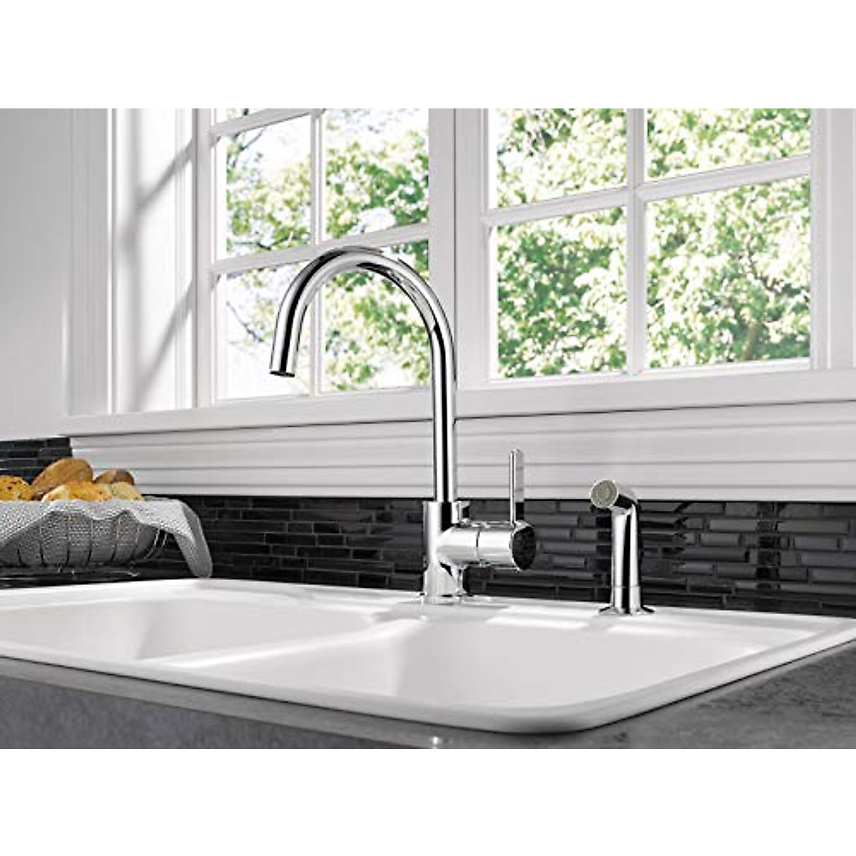 Peerless Precept Single-Handle Kitchen Sink Faucet with Side Sprayer, Chrome P199152LF