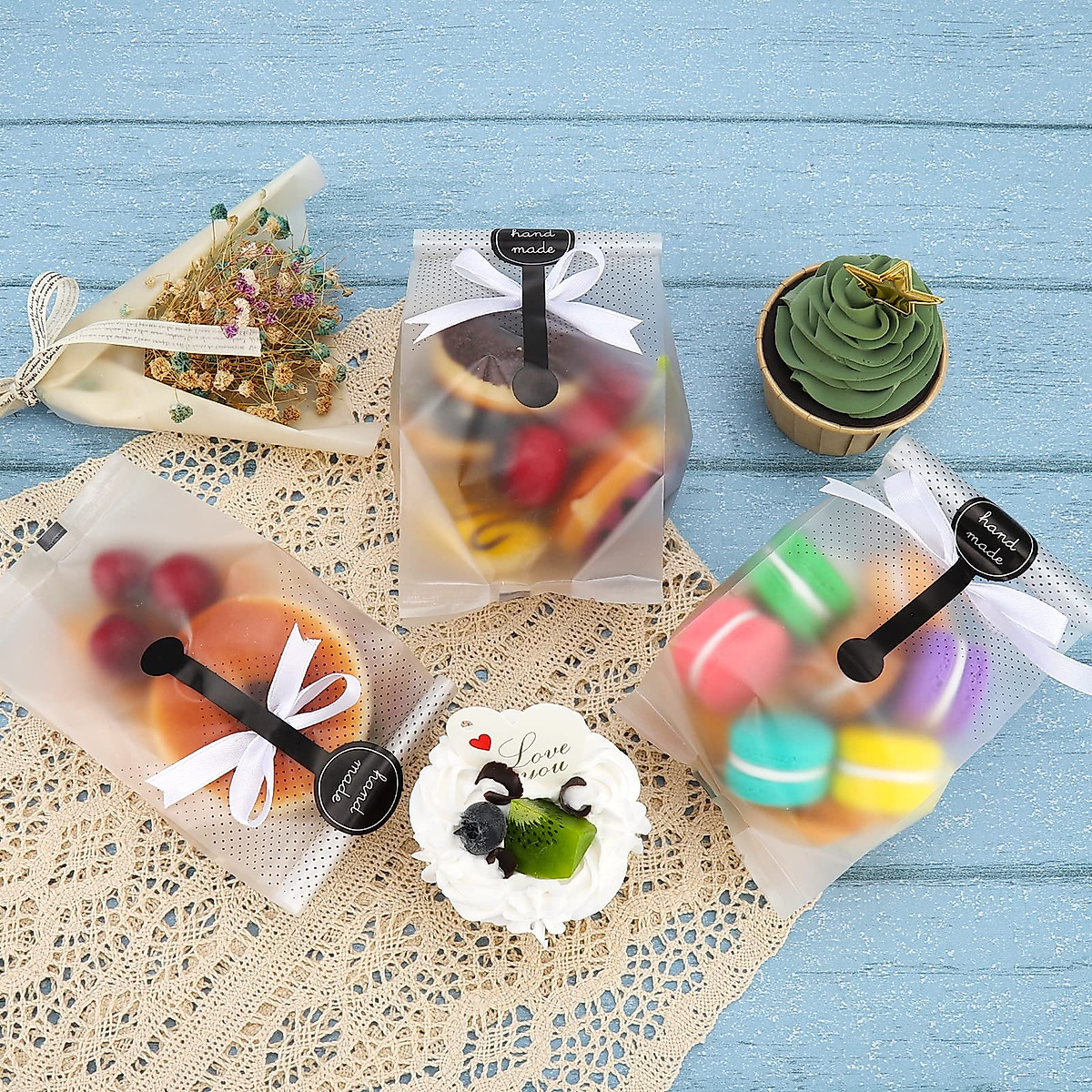 Vasdoo Cookie Bags Treat Bags, Cellophane Bags for Cookies, Candy, Bakery Packaging with Stickers and Ribbon for Gift Giving (3.5''x8.8'', 100 Pcs)