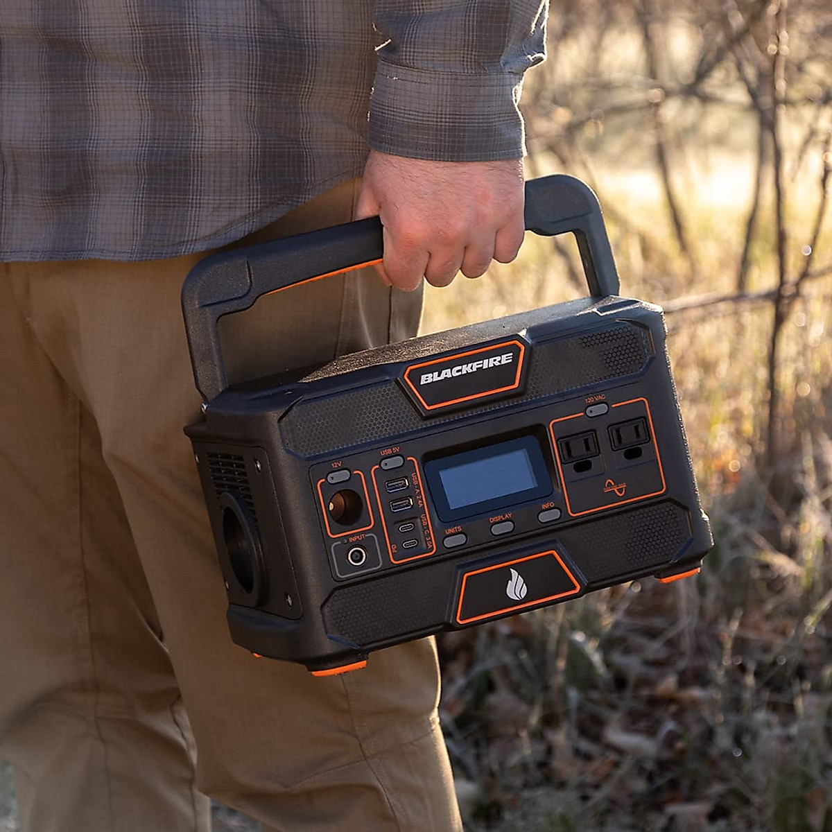 Blackfire - Klein Tools Outdoors - Portable Power Station, PAC505, Outdoor Solar Generator, Rechargeable Lithium Battery, 120V/500W, AC Outlet for Camping, Tailgating, Emergency Backup, Solar Charging