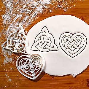 Set of 2 Celtic Triquetra cookie cutters (Designs: Celtic Heart and Triquetra), 2 pieces - Bakerlogy