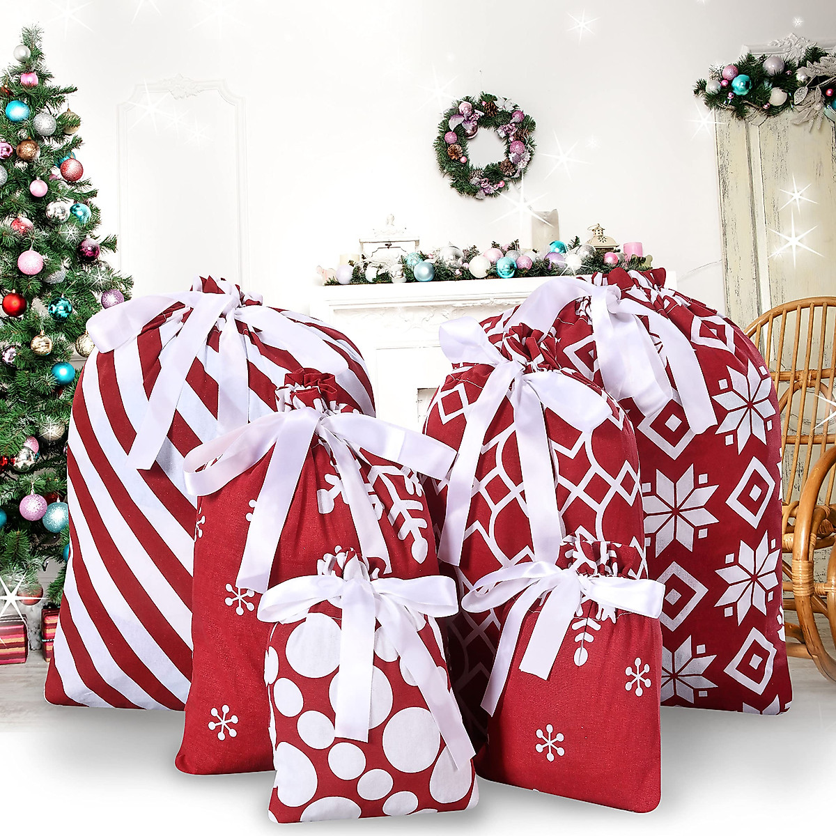 JOYIN 6 PCS Red Christmas Fabric Gift Bags with 5 Designs Xmas Cotton Fabric Drawstring Bags for Xmas Decor, Christmas Goody Bags, Xmas Party Favors, Storing Christmas Gifts Parties