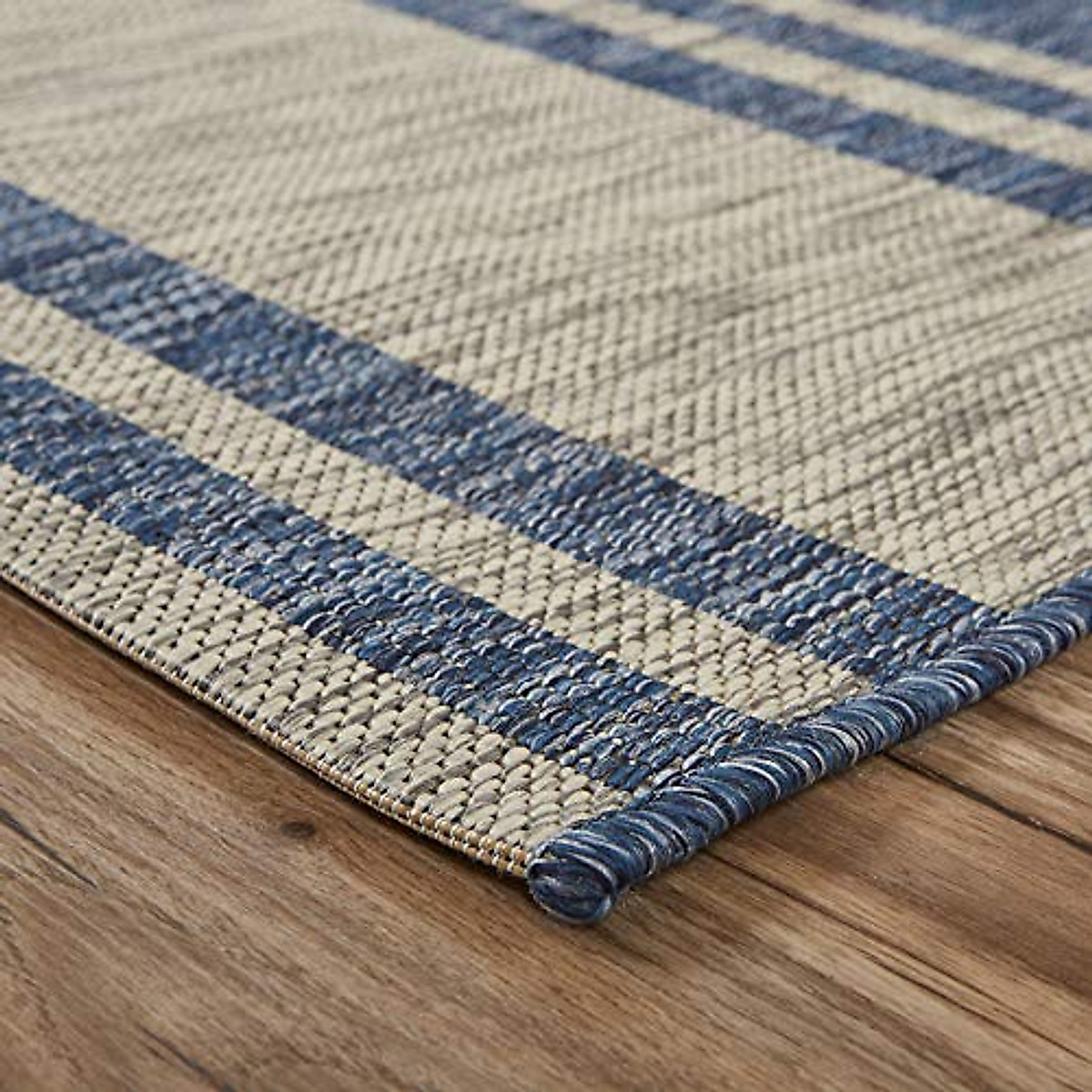 LR Home Captiva Nautical Helm Indoor/Outdoor Area Rug, 5' x 7', Navy/Gray