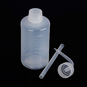 Labasics Chemical Wash Bottle, 3-Pack Plastic Safety Lab Squeeze Wash Bottle, LDPE with Narrow Mouth, 250 ml + 500 ml + 1000 ml (8 oz)/3 Bottles