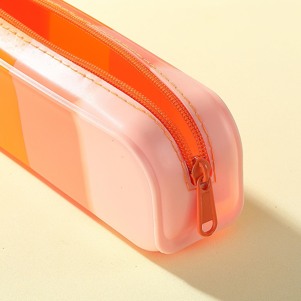 COKUMA Silicone Pencil Case, Pencil Pouch, Stylish Color Cute Aesthetic Pencil Case, Pencil Case Small, Versatile Pencil Bag for Adult Women Men (Stylish Four Color Splicing)