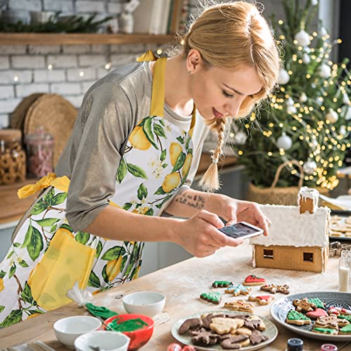 Thick Lemon Cotton Women's Kitchen Apron Adjustable Cooking Baking Garden Chef Apron with Pocket (Vintage style)