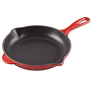 Le Creuset Classic Cast Iron Handle Skillet, 9", Cerise