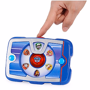 PAW Patrol, Be The Hero Chase Role-Play Set with Hat and Wrist Launcher, for Kids Aged 3 and Up