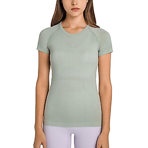 altiland Seamless Workout T Shirts for Women, Breathable Short Sleeve Yoga Tops, Athletic Gym Shirts (Light Green,S)