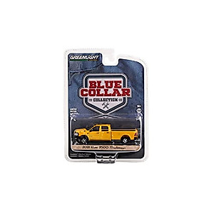2021 Dodge Ram 3500 Tradesman Pickup, Yellow - Greenlight 35240E - 1/64 Scale Diecast Car