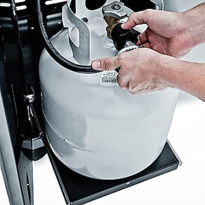 Broil King 958944 Regal S 590 Pro IR Propane Gas Grill, 5-Burner, Stainless Steel