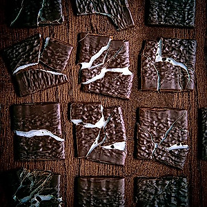 Nestle After Eight Mint Chocolate Thins 30 Mints - 300g/10.5oz