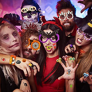 XIMISHOP 210PCS Halloween Party Favors Assortment Bulk, Halloween Toys for Kid Girls Boys Halloween Goodies Party Bags fillers Prizes for Trick or Treat Classroom Rewards Halloween Party Games Toys