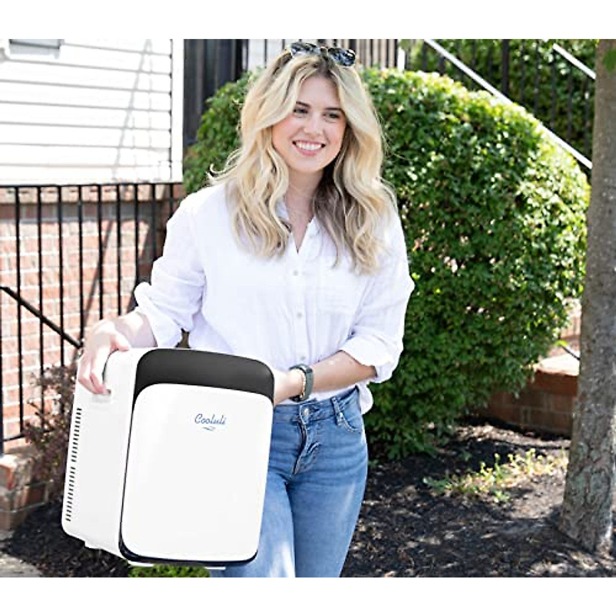 Cooluli 15L Mini Fridge for Bedroom - Car, Office Desk & College Dorm Room - 12V Portable Cooler & Warmer for Food, Drinks, Skincare, Beauty, Makeup & Cosmetics - AC/DC Small Refrigerator (White)