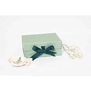 PAPER GENIUS Luxury Gift Box | 9.5x7x4 Inches-with 2 Satin Ribbons | Gift Boxes with Lids for Christmas - Gift boxes with Ribbons for wedding and Thanksgiving (Medium Mint Green)
