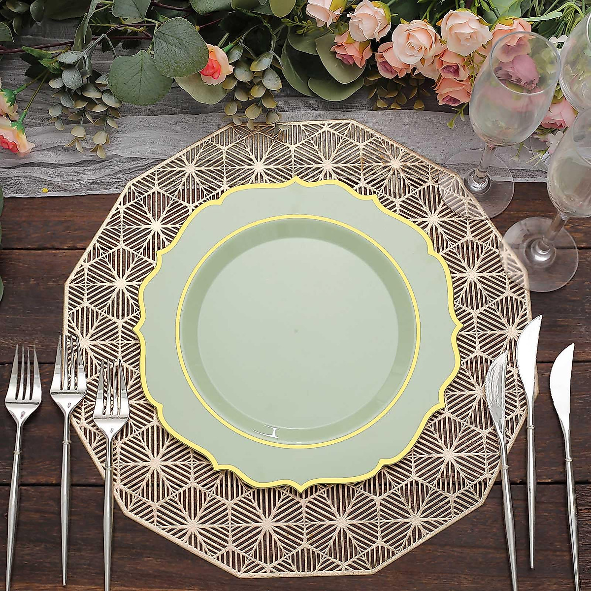 Efavormart 10 Pack | 10" Sage Green Plastic Dinner Plates Disposable Tableware Round With Gold Scalloped Rim for Wedding, Outdoor Receptions, Banquets, Holiday Dining