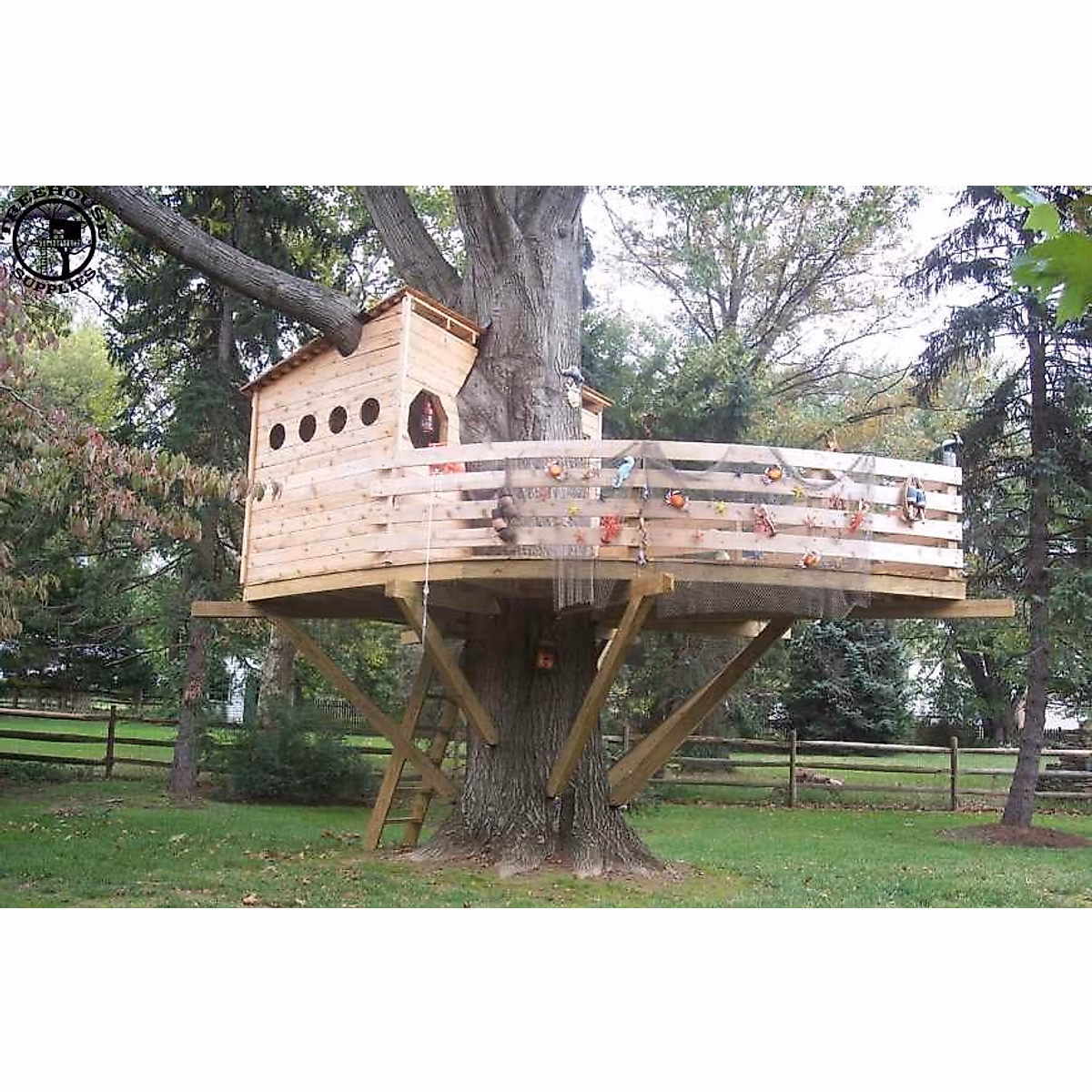 The Pirate Ship © 1 Tree 2 Post Treehouse Plan