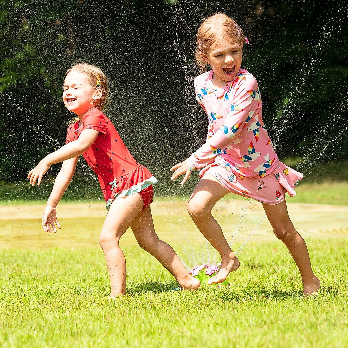 Melissa & Doug Sunny Patch Pretty Petals Flower Sprinkler Toy With Hose Attachment for 3+ years