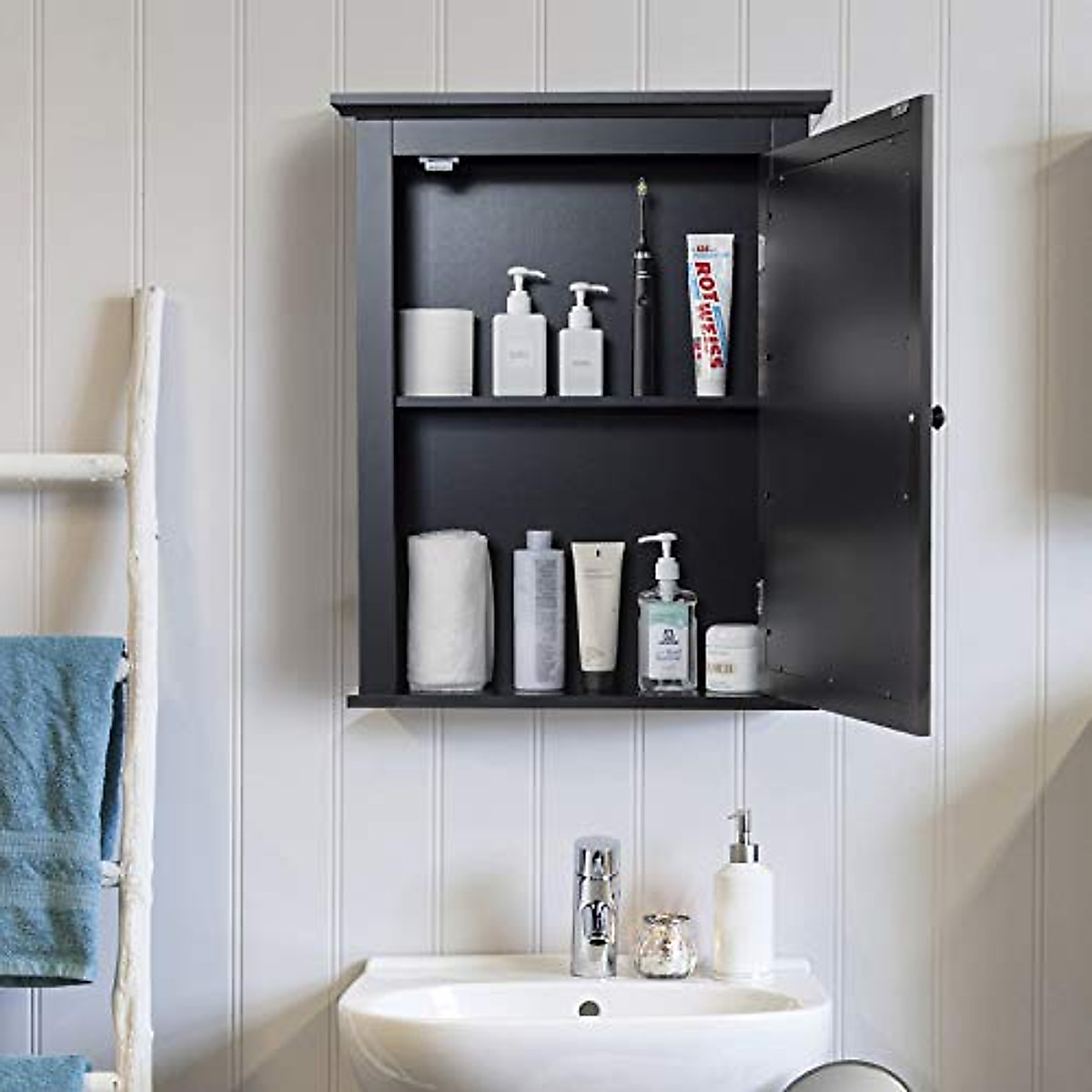 Tangkula Bathroom Cabinet with Mirror, Mirrored Wall-Mounted Storage Medicine Cabinet with Single Door & Adjustable Shelf in 5 Positions, Multipurpose Wall Cabinet for Bathroom Vestibule (Black)
